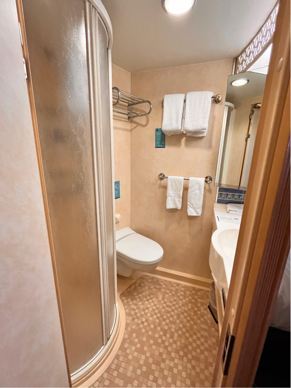 Promenade View Interior, Cabin Category 2T, Adventure of the Seas