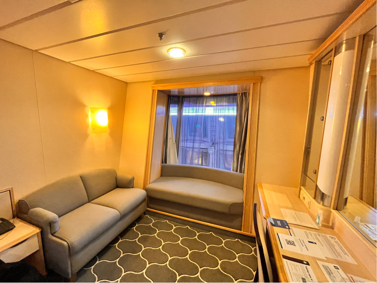 Promenade View Interior, Cabin Category 2T, Adventure of the Seas