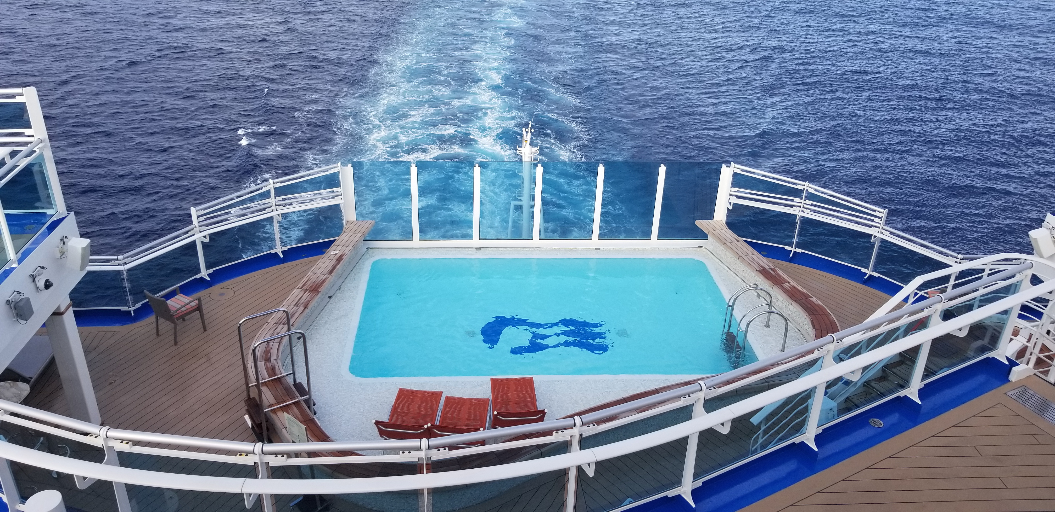 Pools onboard the Sky Princess - Cruiseline.com