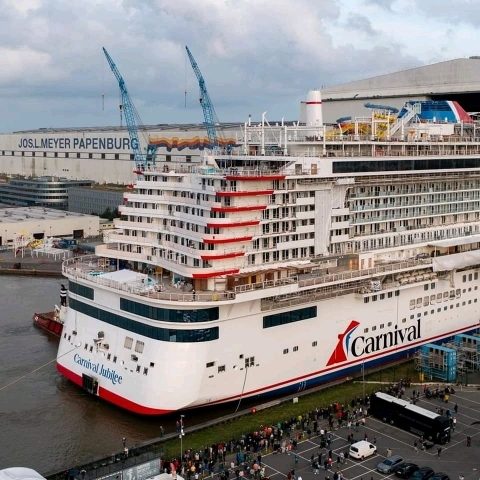 Carnival Jubilee Reviews, Ship Details & Photos - Cruiseline.com