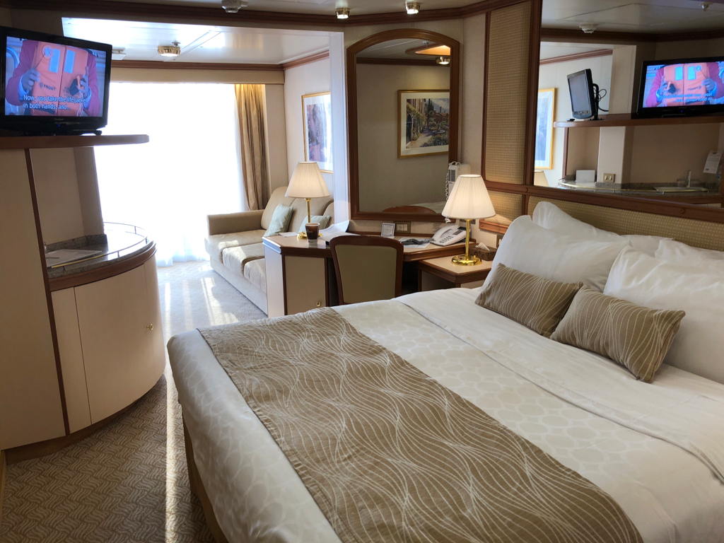 Ruby Princess Rooms - Cabins, Staterooms & Suites (With Photos)
