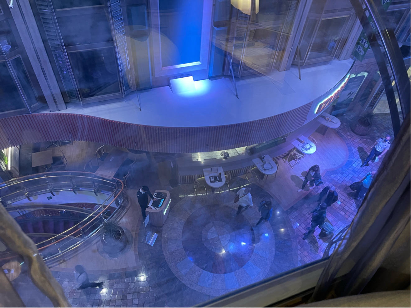 Promenade View Interior, Cabin Category 2T, Adventure of the Seas