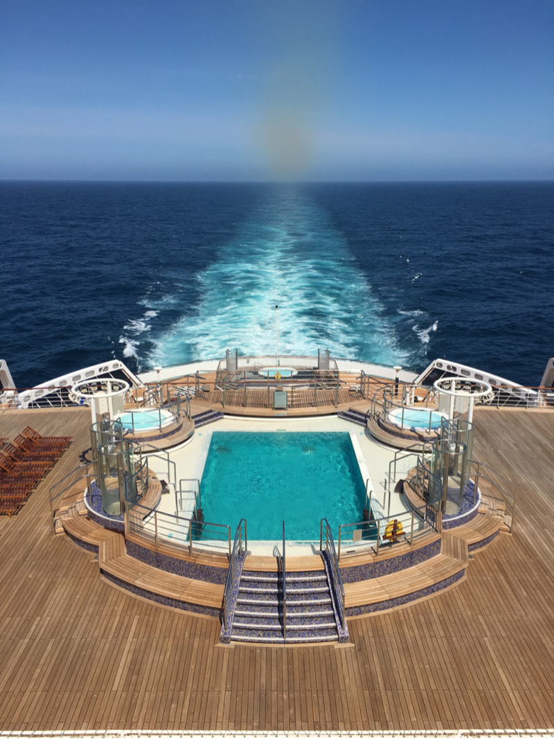 Pools onboard the Queen Mary 2 - Cruiseline.com