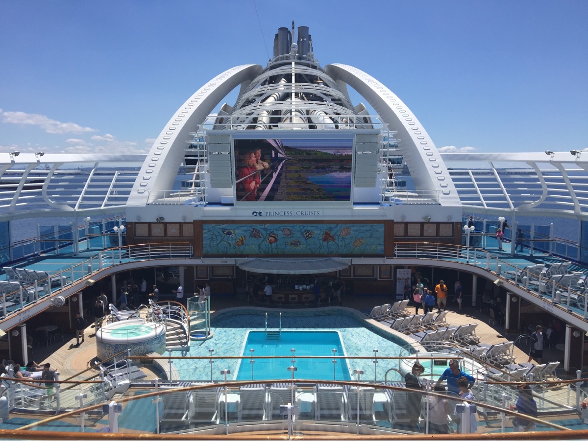 Caribbean Princess Dining: Restaurants and Food - Cruiseline.com