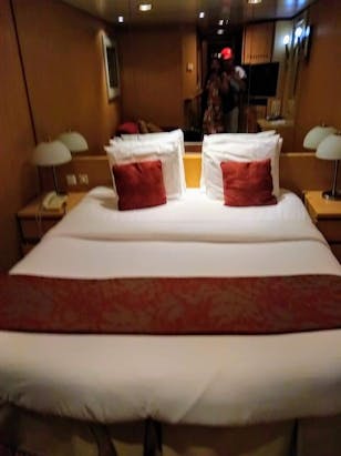 Celebrity Infinity Cabins & Staterooms - Cruiseline.com